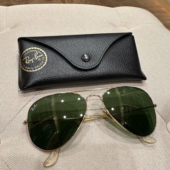 Ray-Ban | Accessories | Ray Bans Aviator Classic | Poshmark